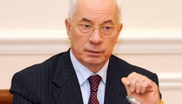 Azarov tells why roads are bad in Ukraine